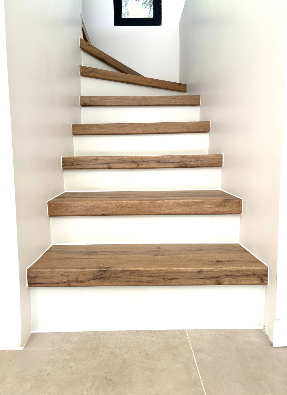 L'habillage des contremarches : allier esthétique et sécurité pour ...